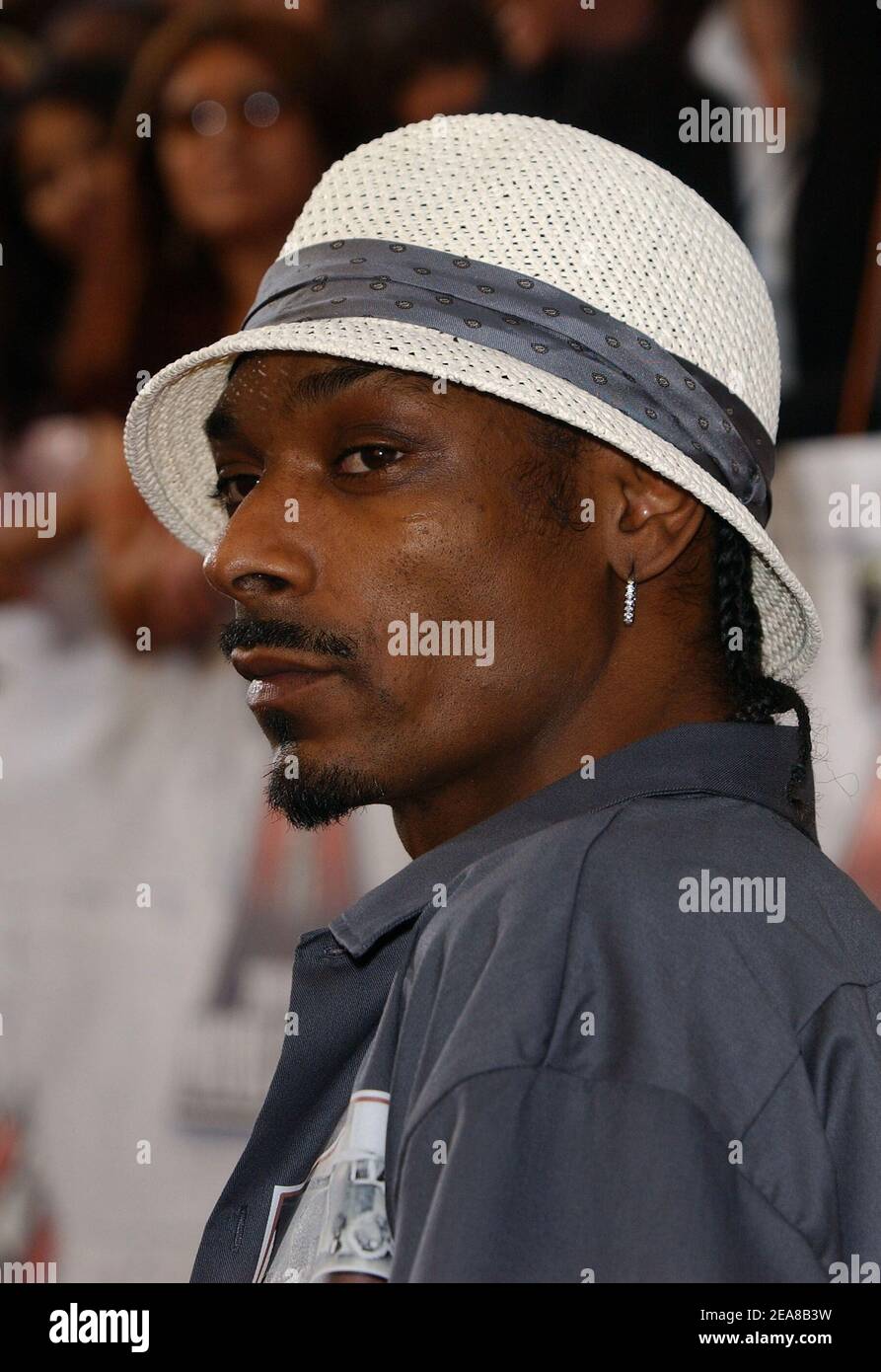 Snoop Dogg attends the 2004 MTV Movie Awards at the Sony Pictures ...