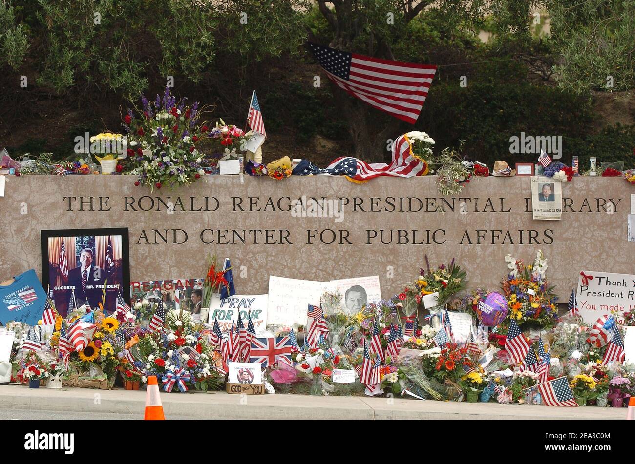 The Ronald Reagan Presidential Library's entrance is covered by flowers ...