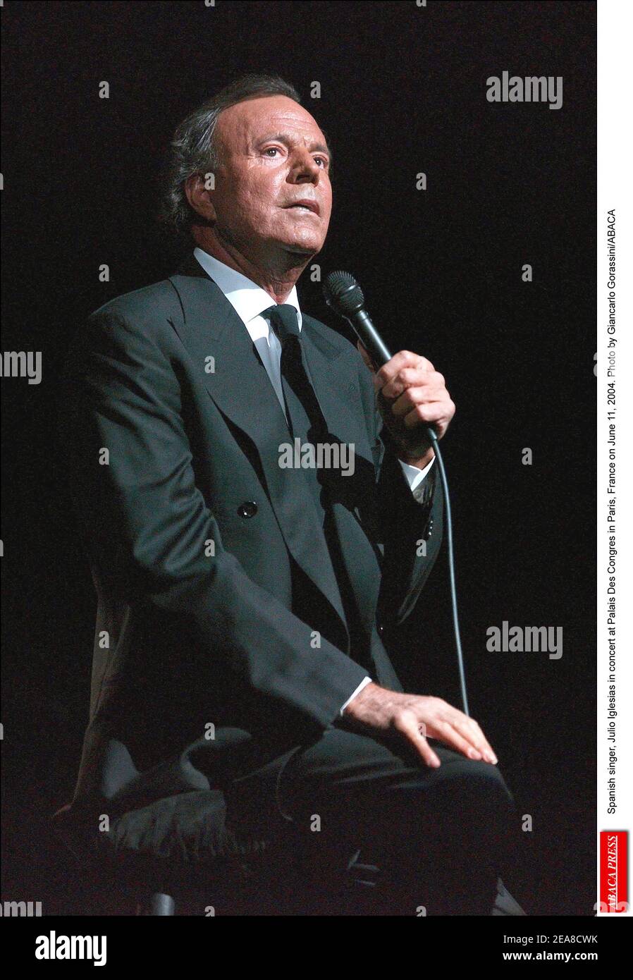 Julio iglesias spanish singer hi-res stock photography and images - Alamy