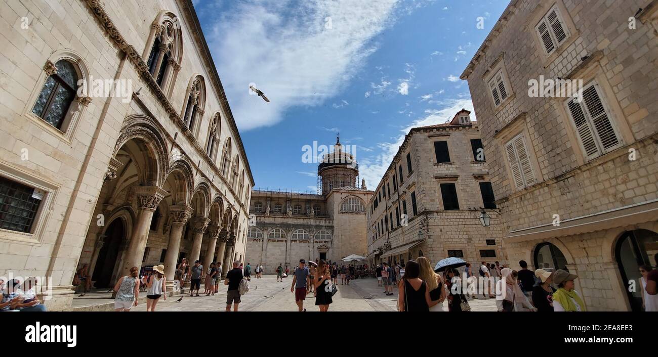 Dubrovnik buildings hi-res stock photography and images - Alamy