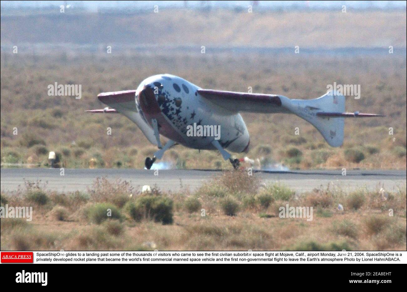 Spaceshipone landing hi-res stock photography and images - Alamy