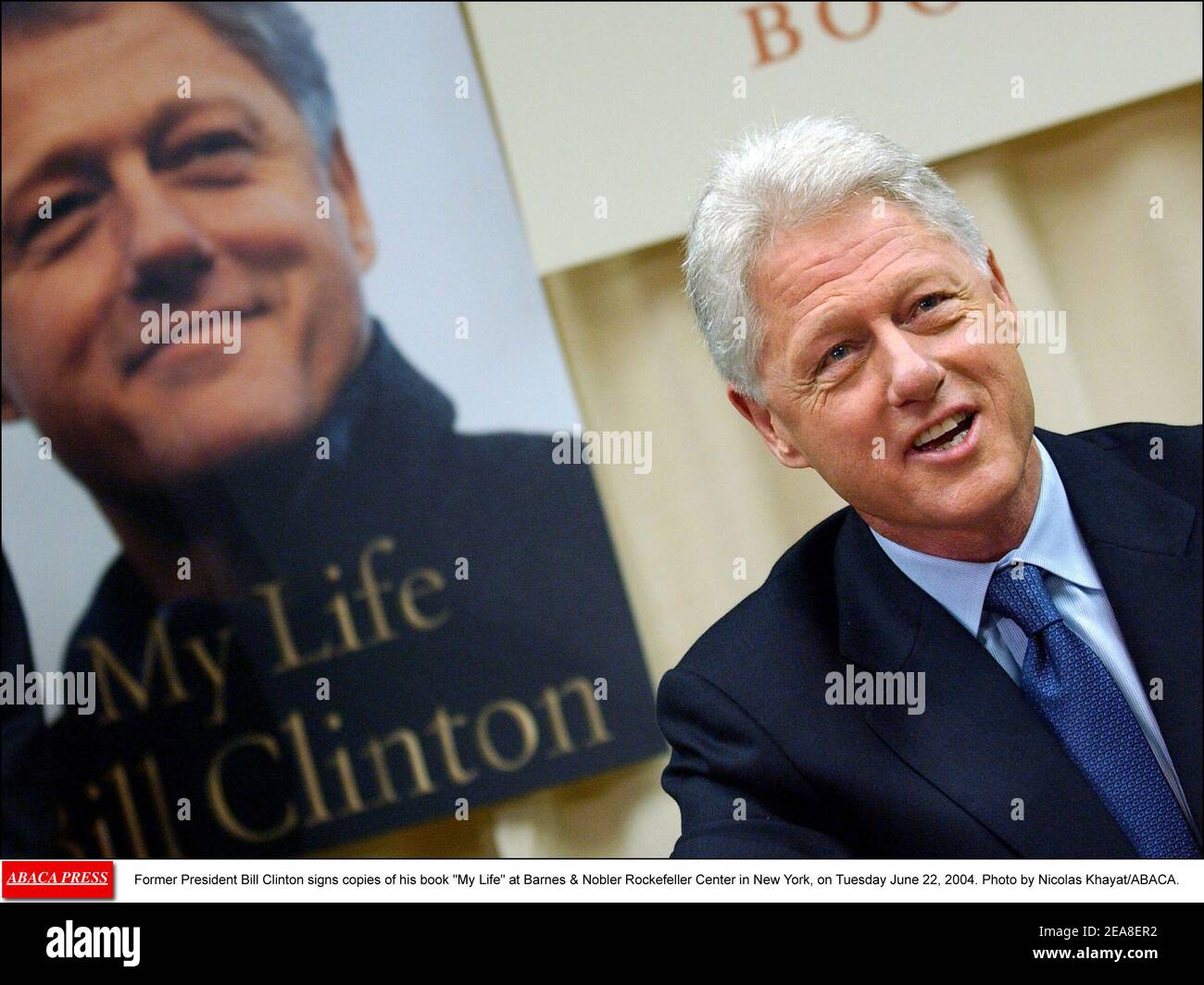 Former President Bill Clinton signs copies of his book -My Life- at ...