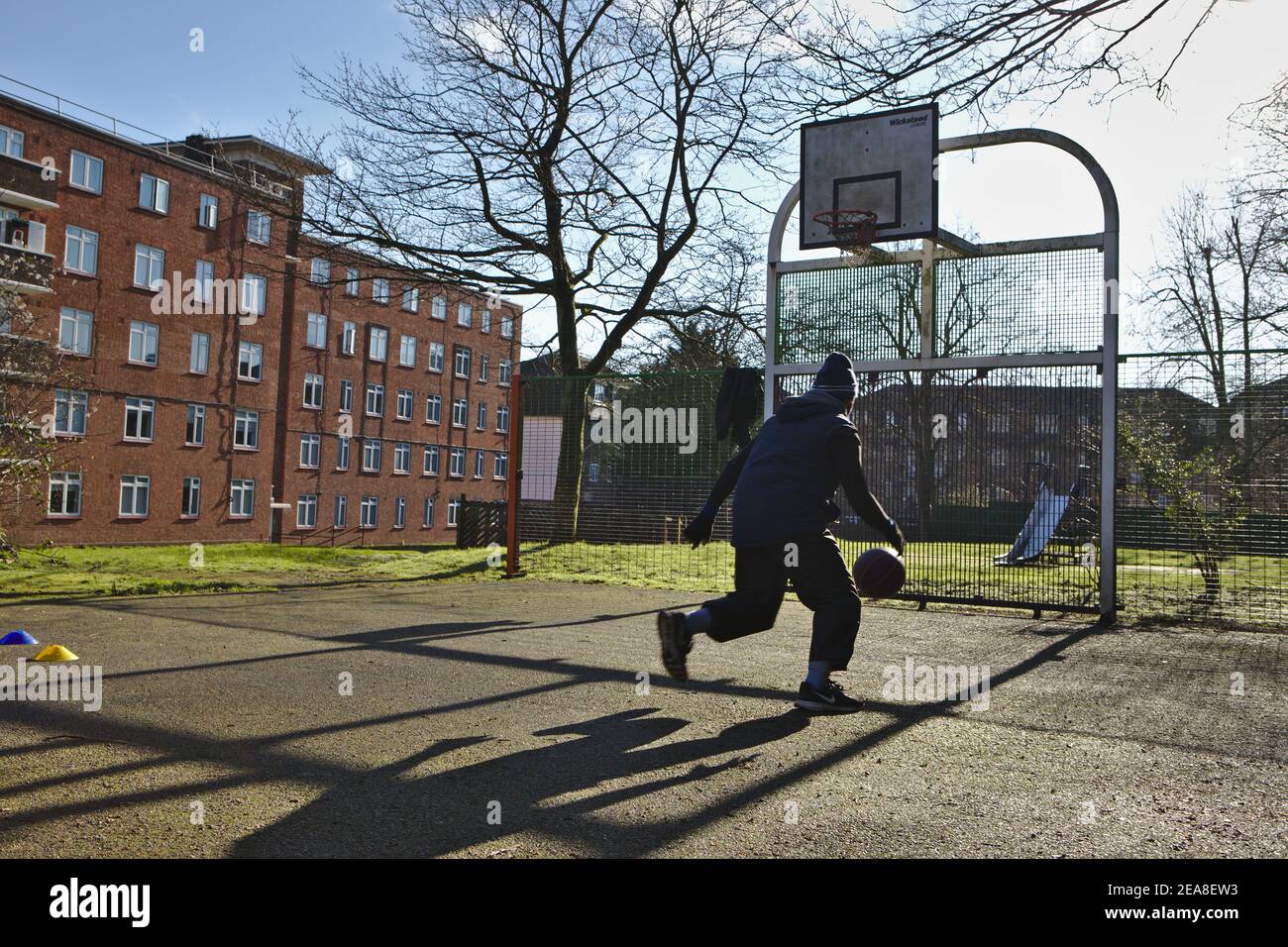 Man alone exercise hi-res stock photography and images - Alamy