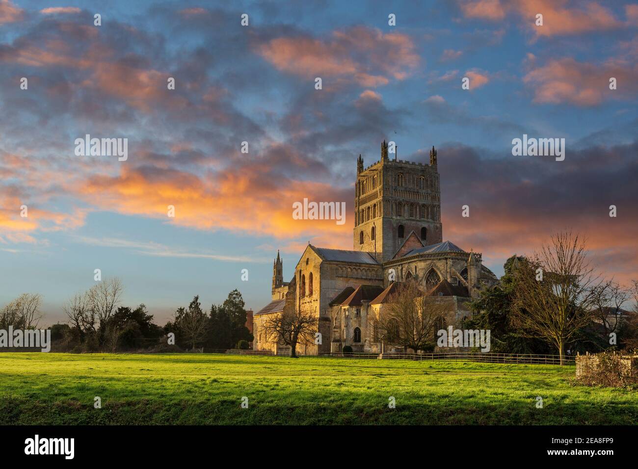 Abbey sunset hi-res stock photography and images - Alamy