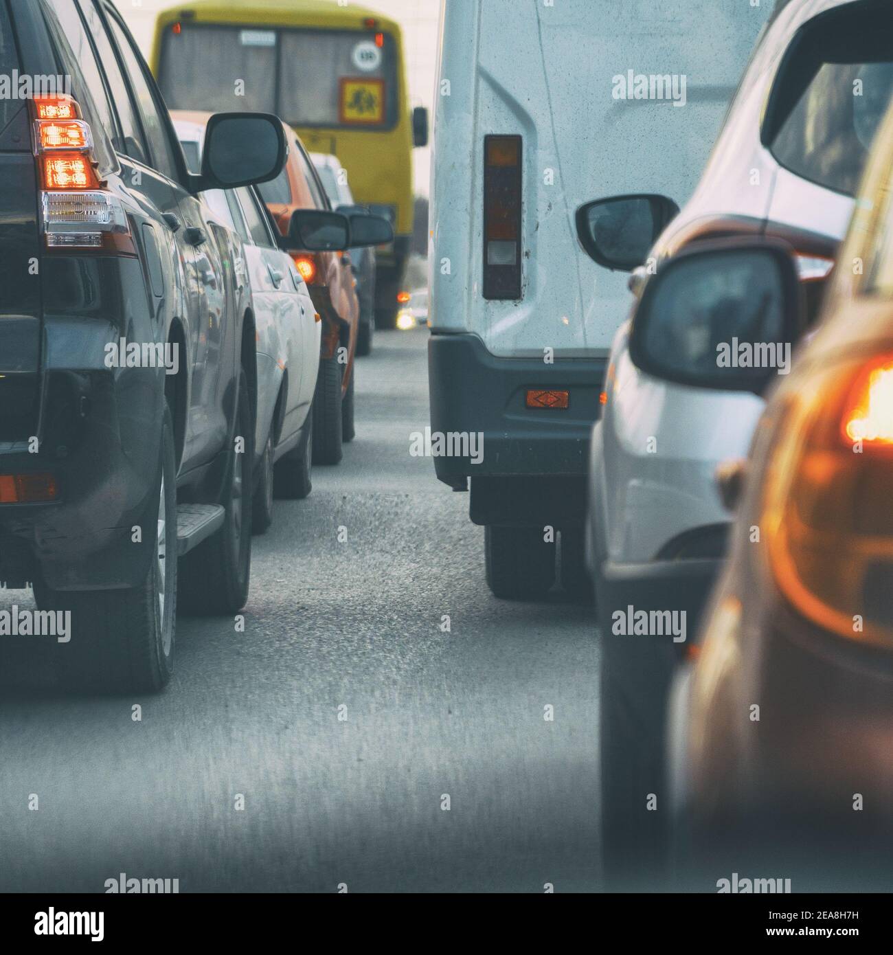 Cars tailgating on a motorway hi-res stock photography and images - Alamy