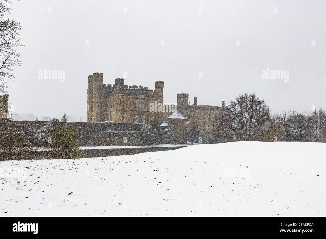 Leeds Castle Kent in Snowstorm Stock Photo - Alamy