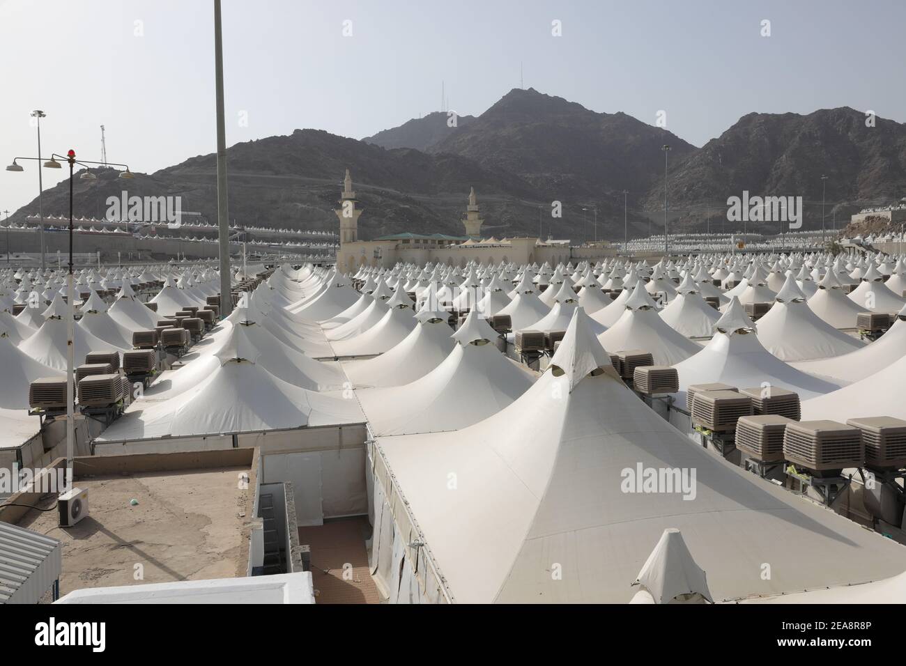 Makkah, Saudi Arabia : Landscape of Mina, City of Tents, the area for ...