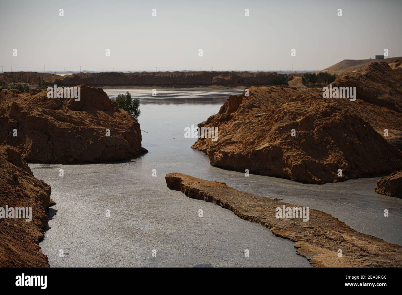 Lake between mountains, Riyadh, Saudi Arabia Stock Photo - Alamy