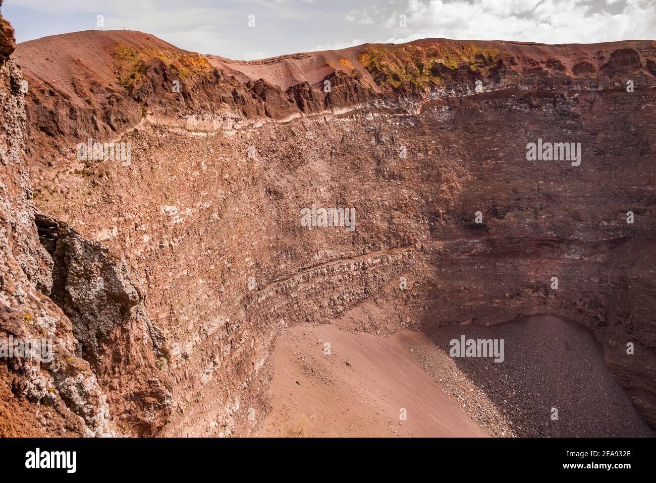 Volcanic ash and pumice in the eruption of mount vesuvius hi-res stock ...
