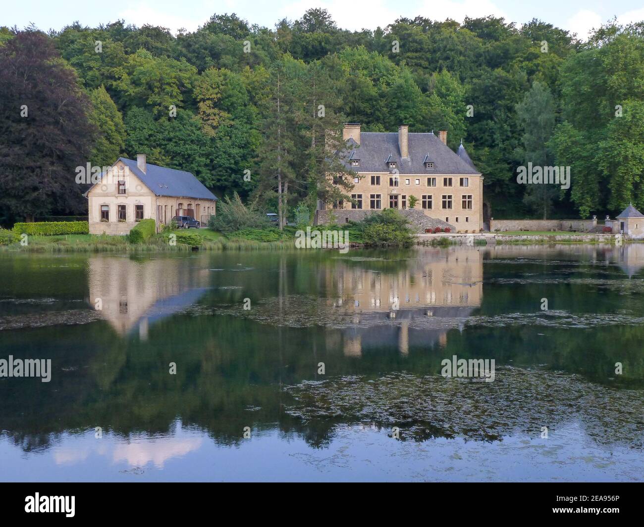 Estate mansion europe hi-res stock photography and images - Alamy