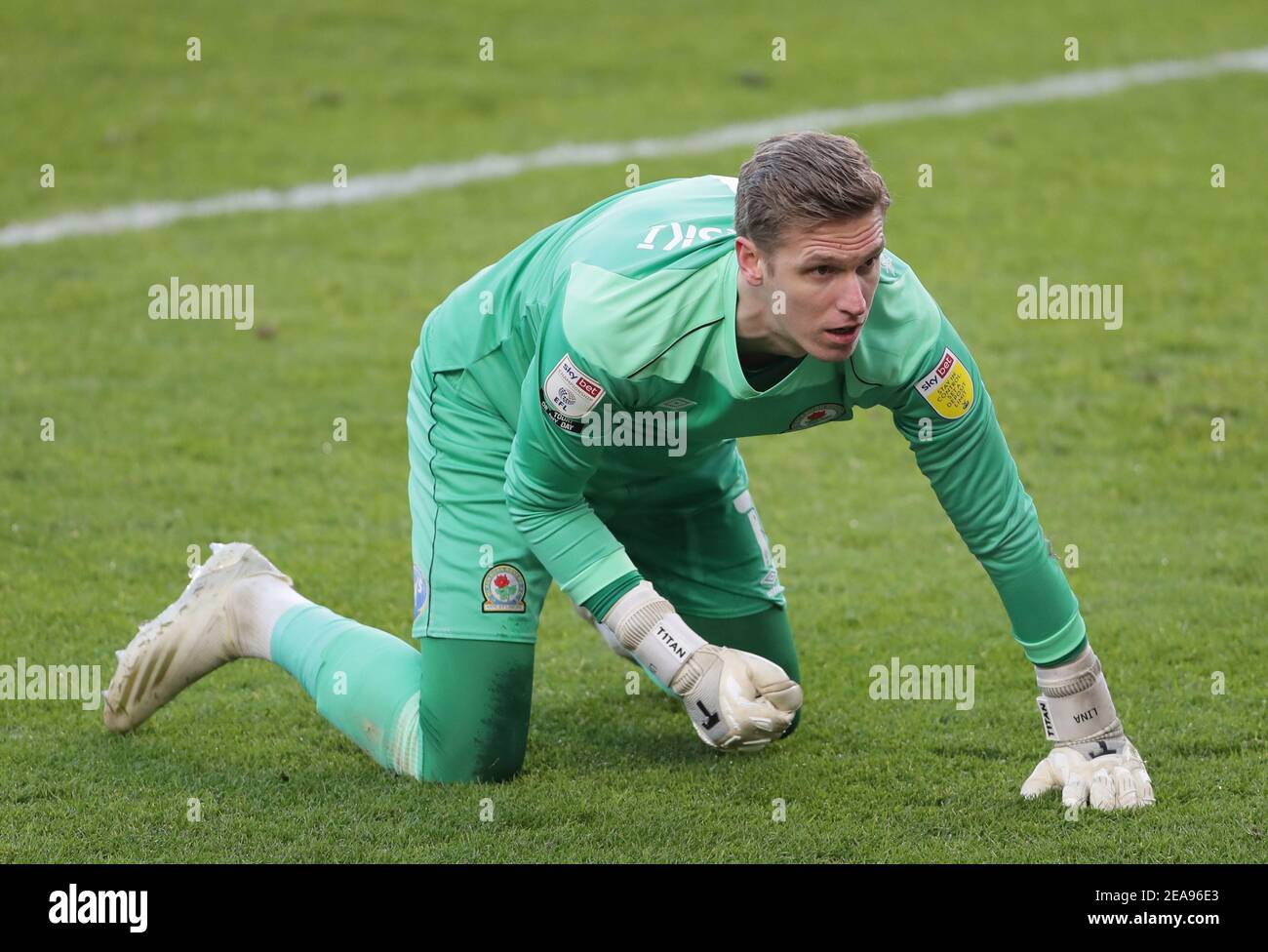 Blackburn rovers goalkeeper thomas kaminski hi-res stock photography ...
