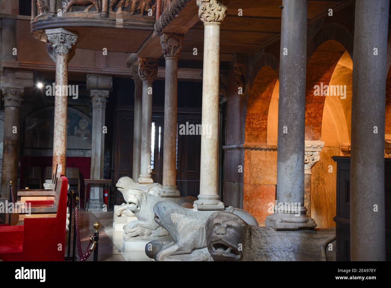 interior of famous Duomo in Modena, italy Stock Photo - Alamy