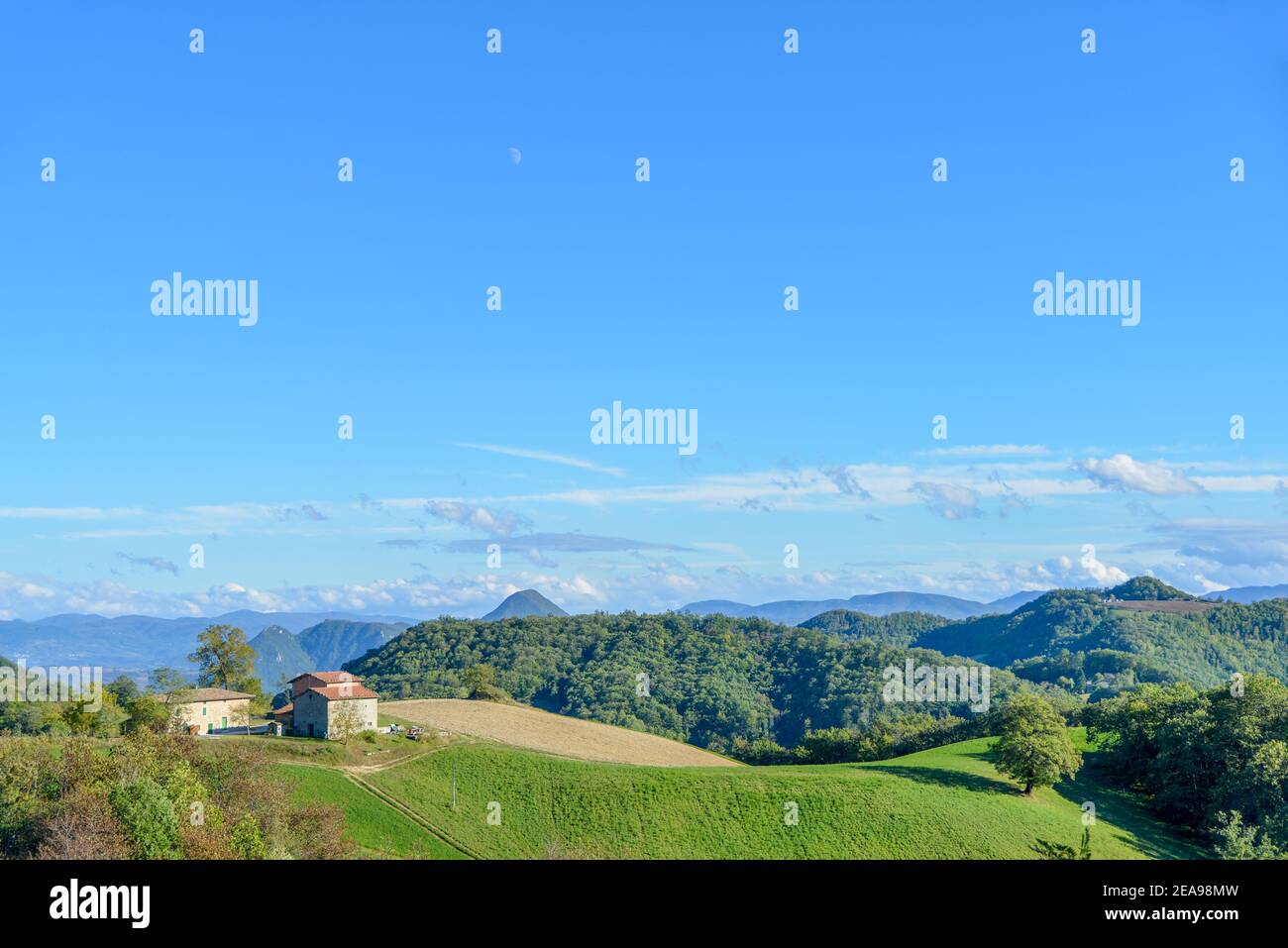 Italy countryside country hi-res stock photography and images - Alamy