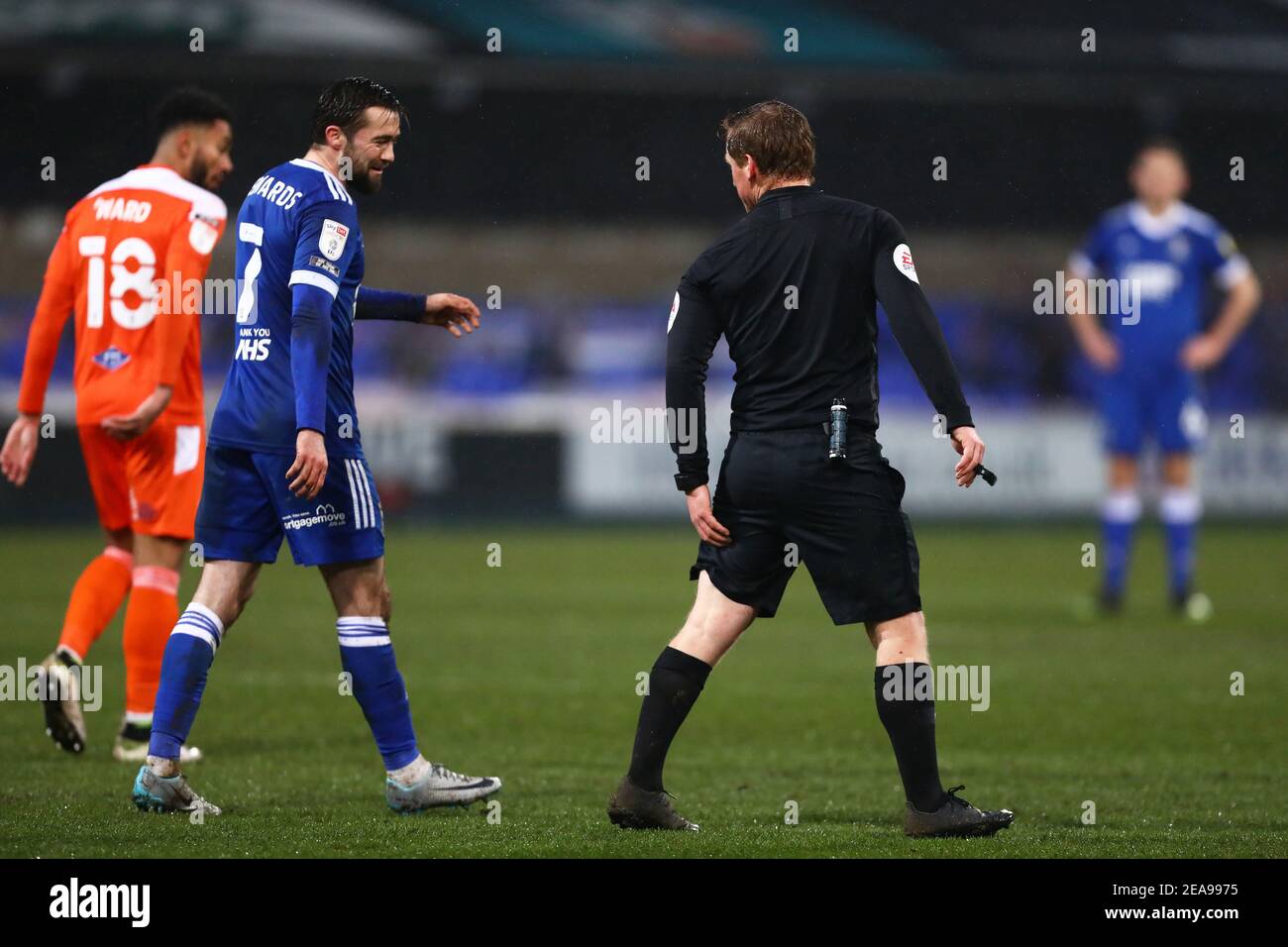 John busby referee hi-res stock photography and images - Alamy