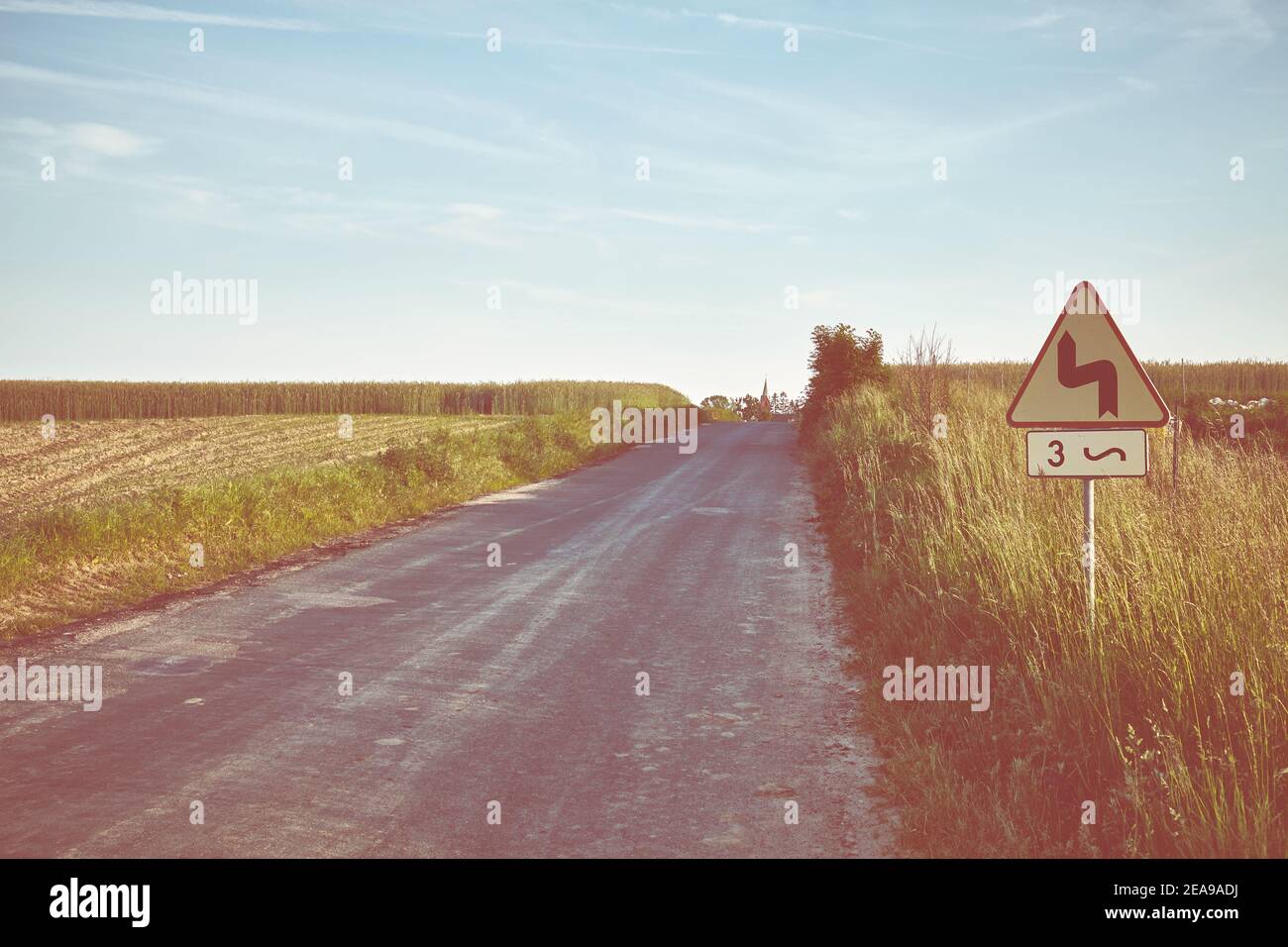 Retro road hi-res stock photography and images - Alamy