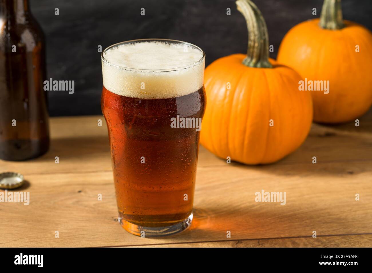 Pint brew glass ale hi-res stock photography and images - Alamy