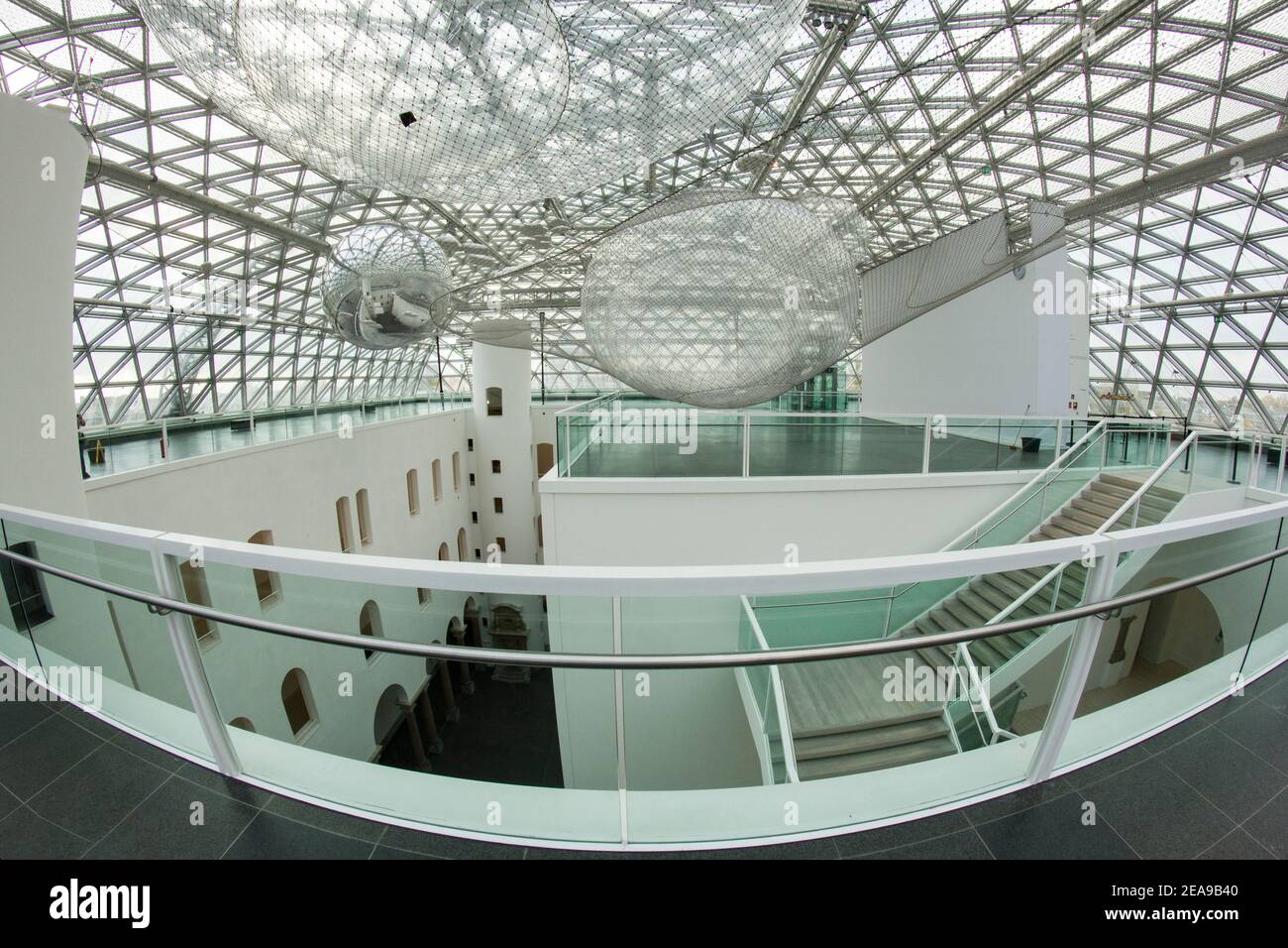 K21 dusseldorf interior hi-res stock photography and images - Alamy