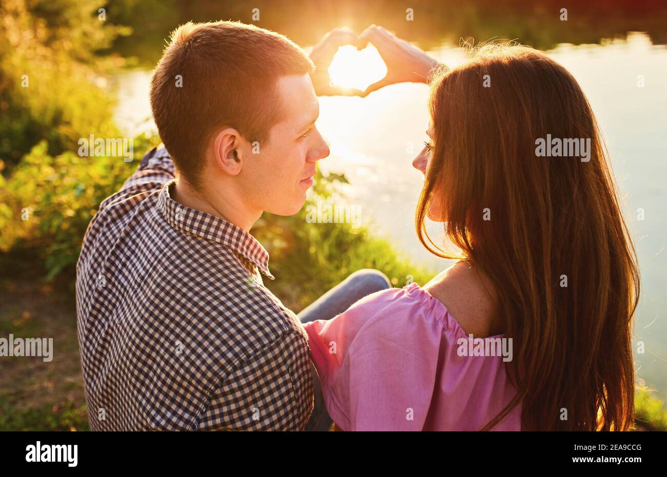 Hands doing heart sign hi-res stock photography and images - Alamy