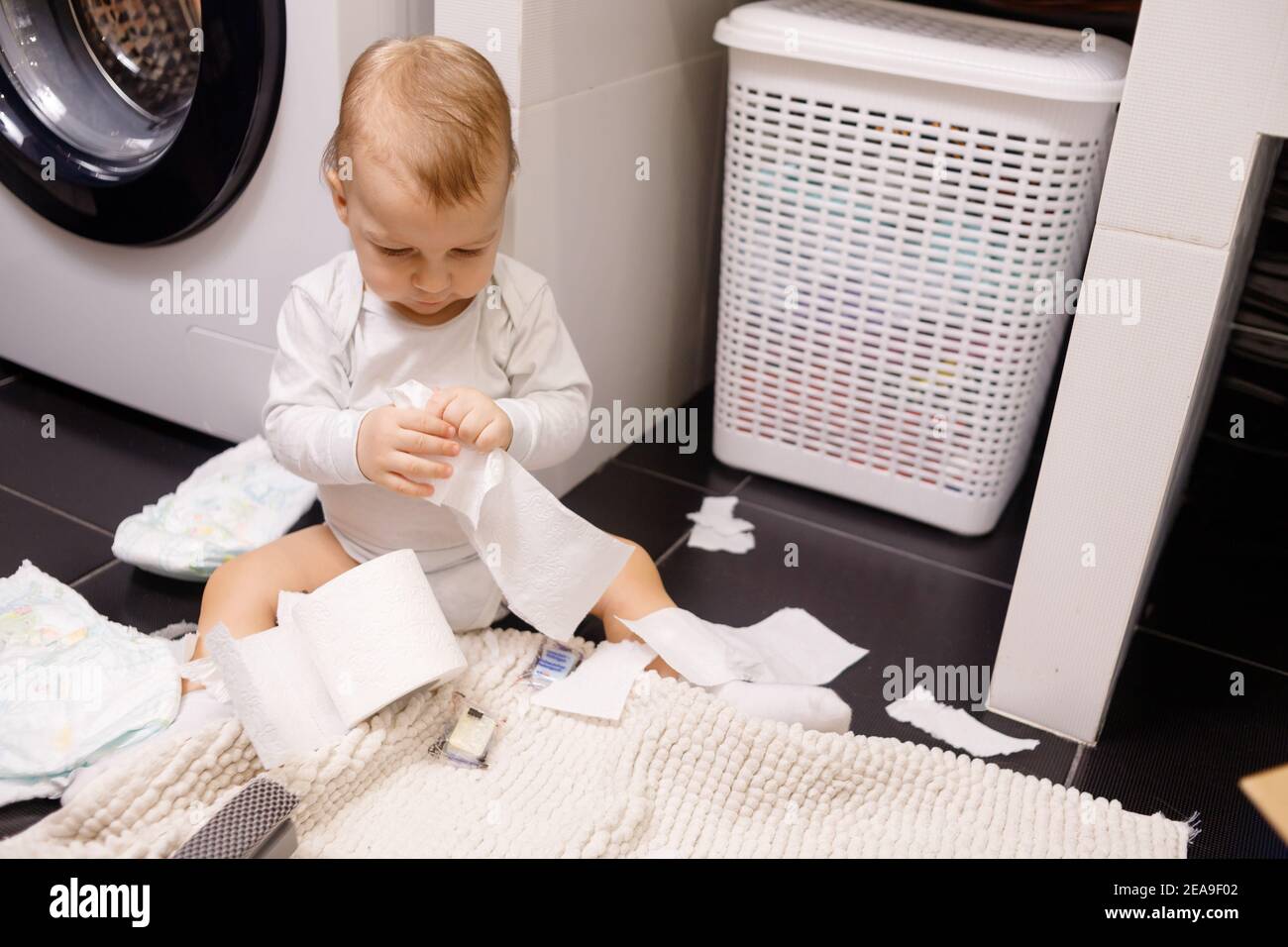 Diarrhea child hi-res stock photography and images - Alamy