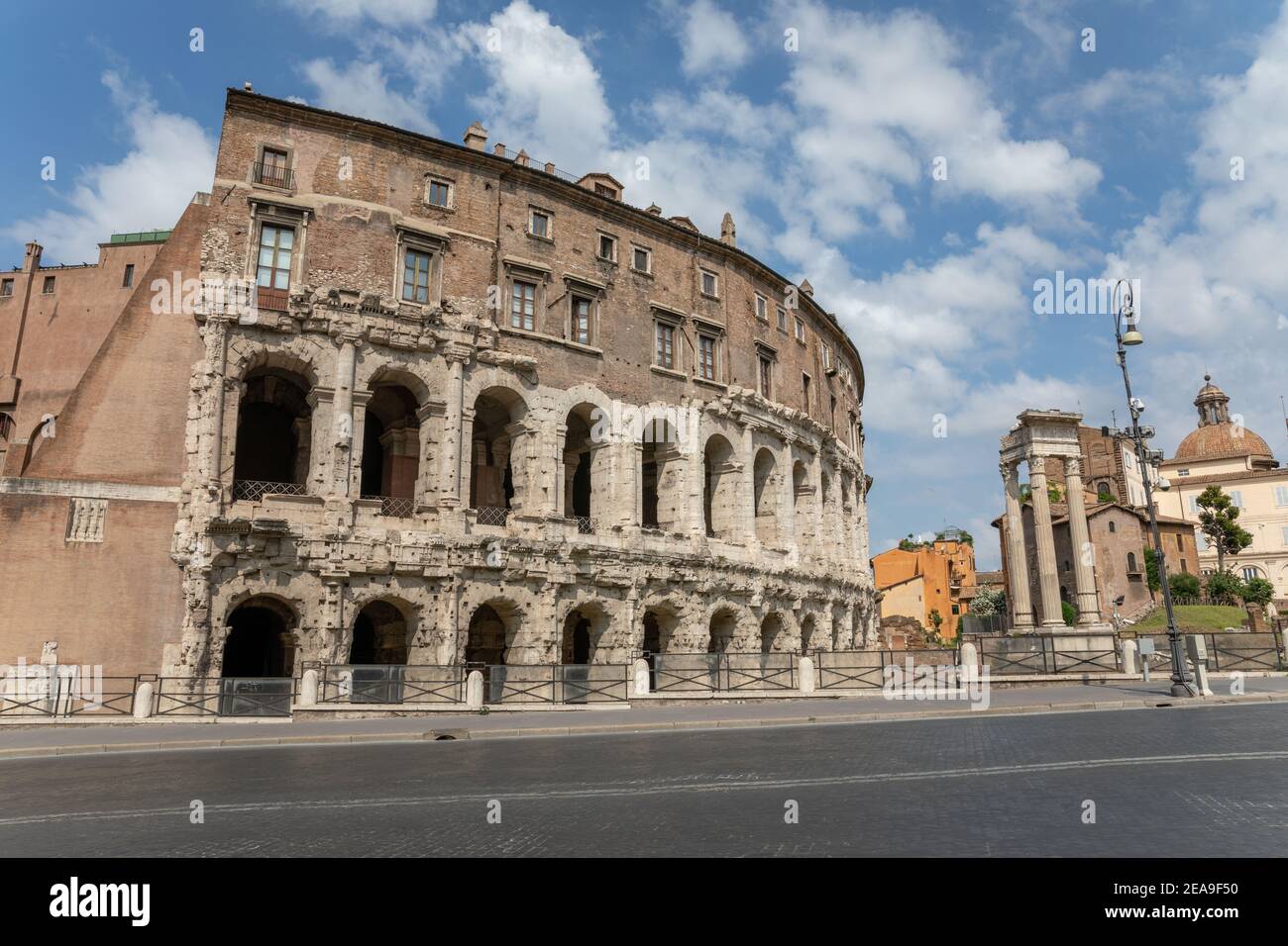Theatre in rome hi-res stock photography and images - Alamy