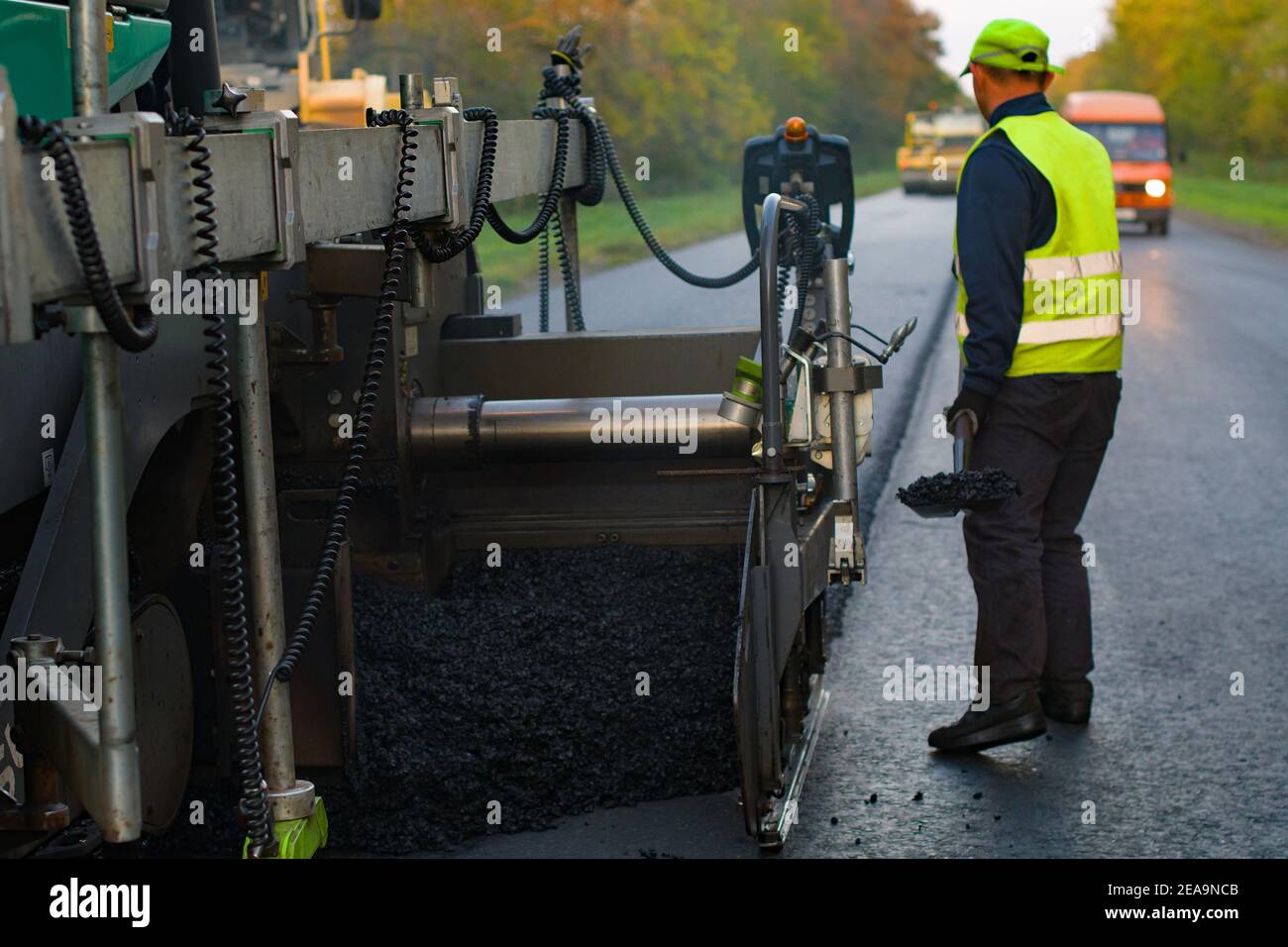 Asphalt finisher hi-res stock photography and images - Alamy
