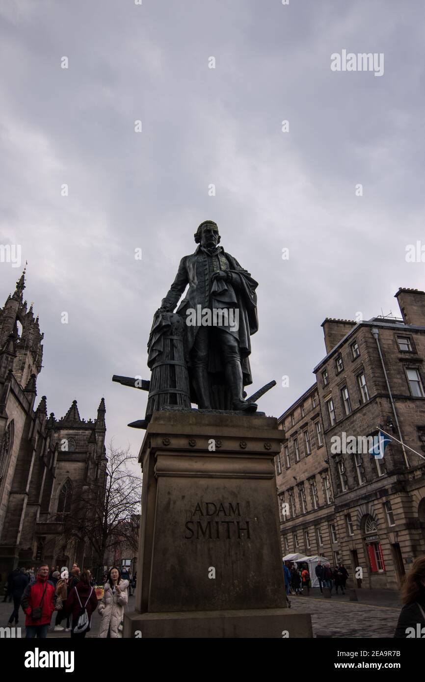 Adam Smith statue in Edinburgh, Scotland Stock Photo - Alamy