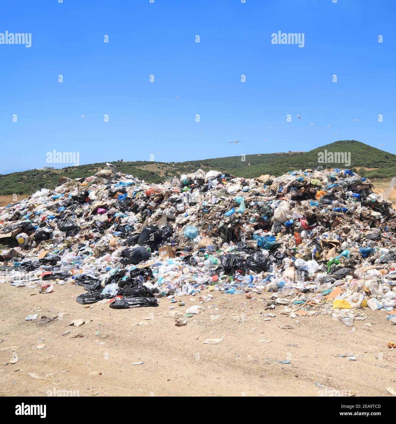 Domestic garbage hi-res stock photography and images - Alamy