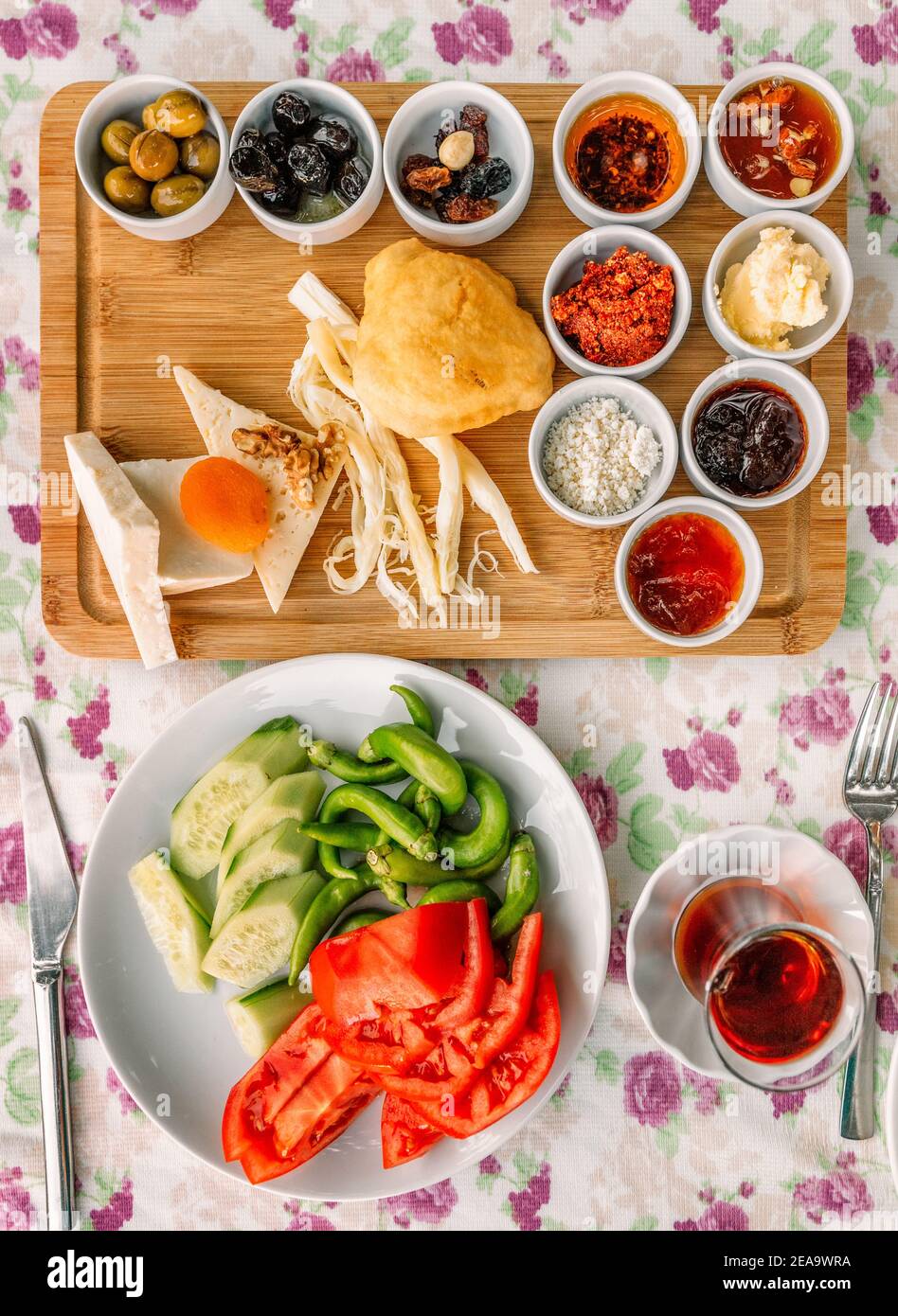 Traditional turkish meal hi-res stock photography and images - Alamy