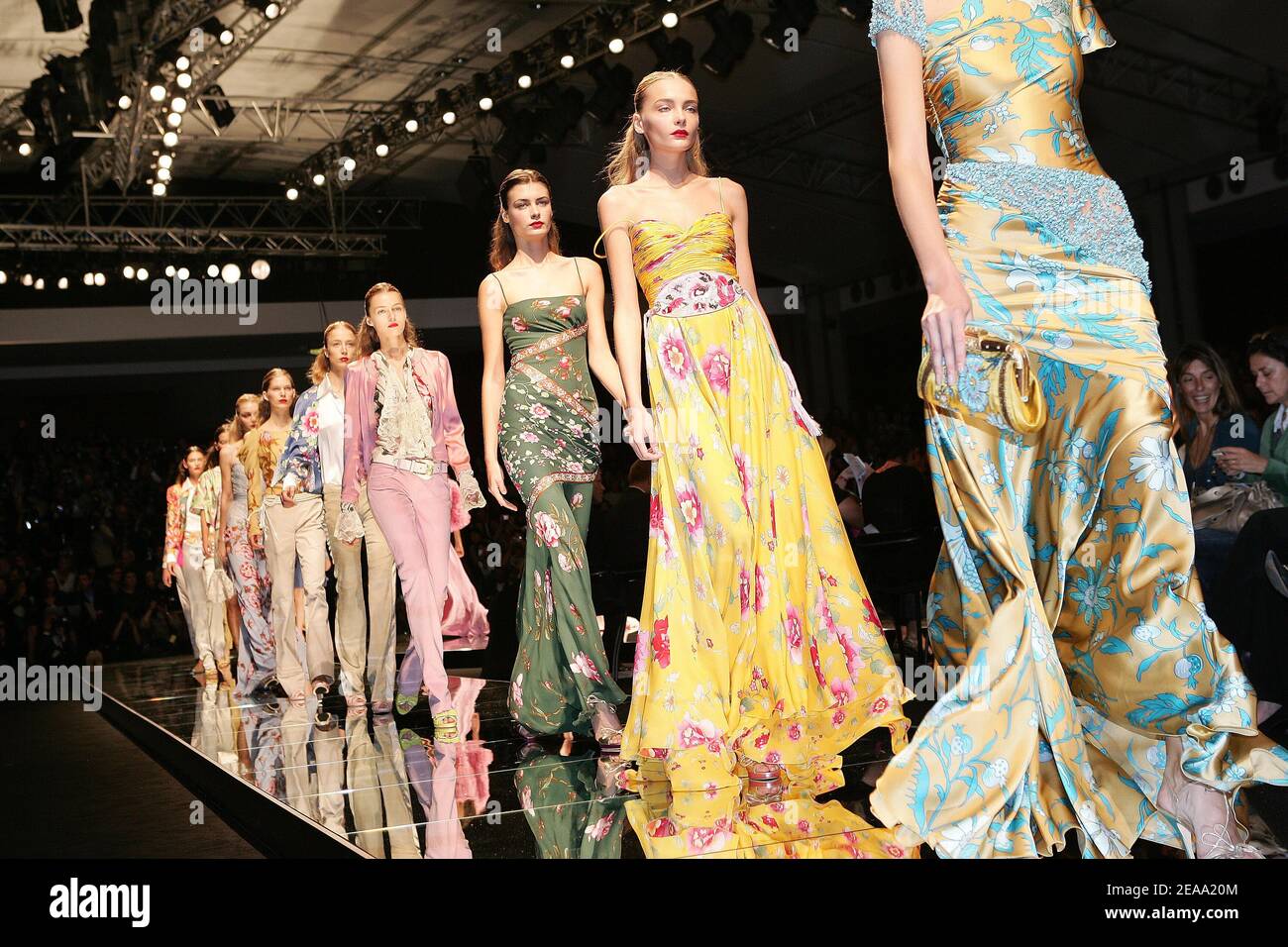 Valentino spring 2005 ready to wear hi-res stock photography and images ...