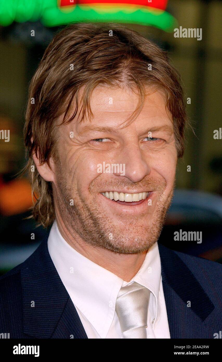Sean Bean attends the premiere of Warner Bros. Pictures 'North Country ...
