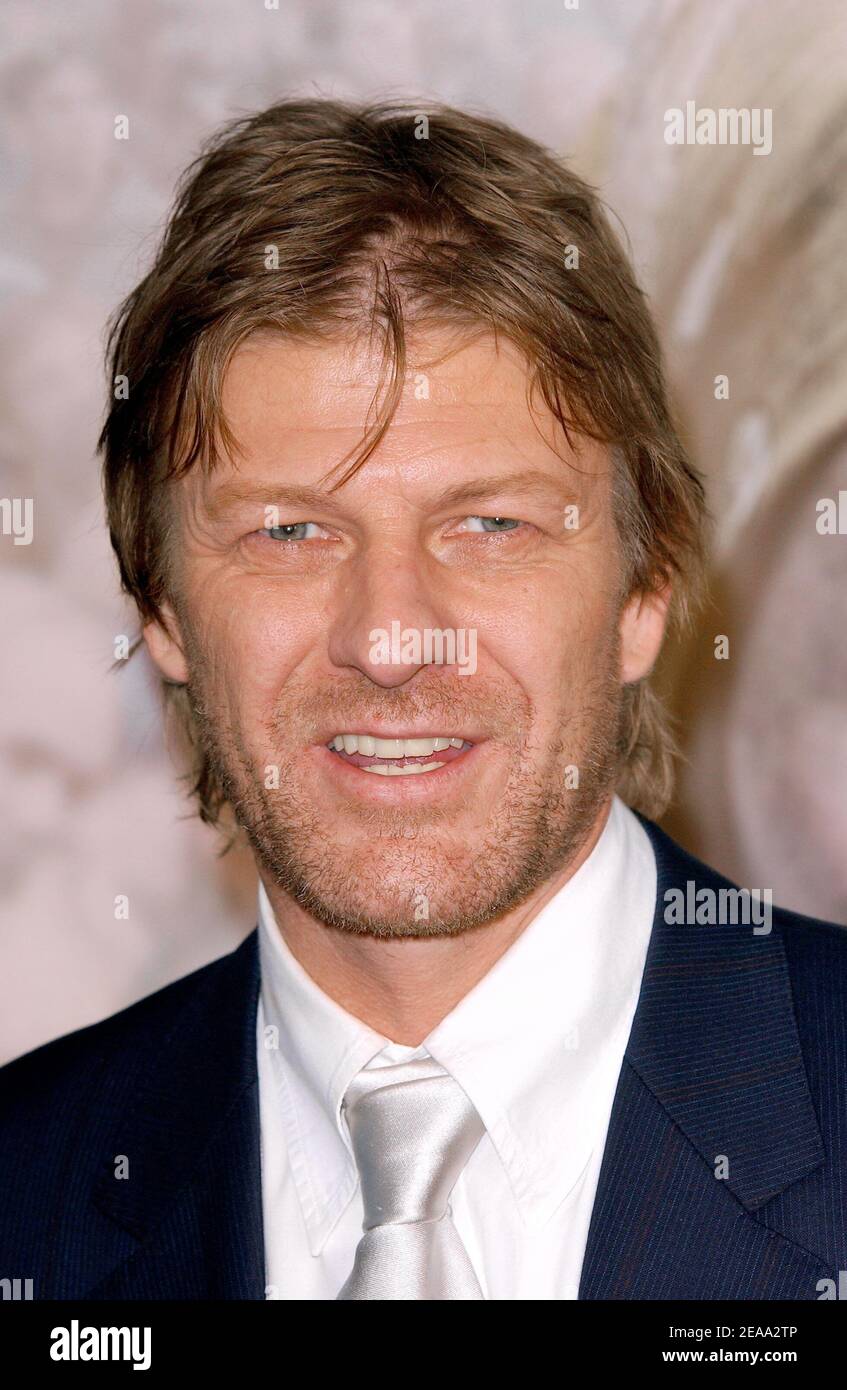Sean Bean attends the premiere of Warner Bros. Pictures 'North Country ...