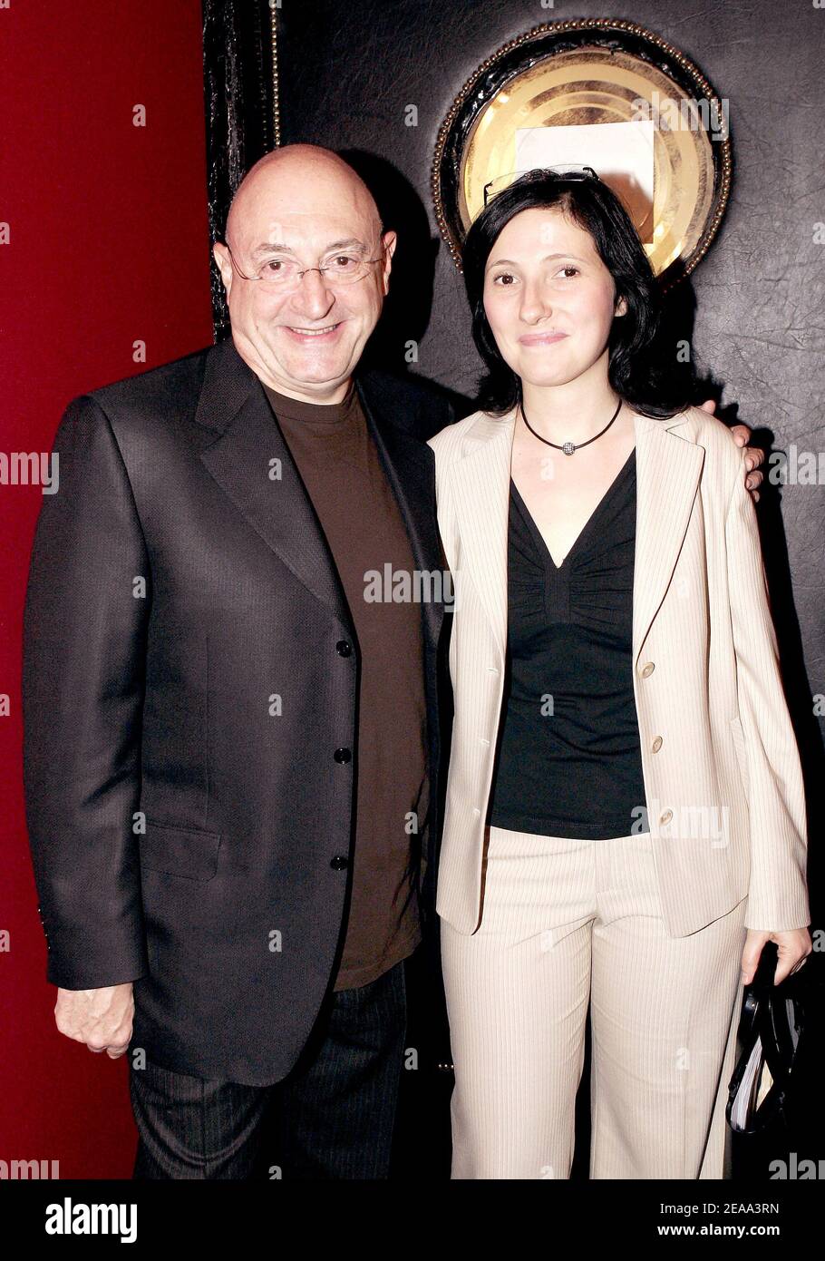 La femme qui attend hi-res stock photography and images - Alamy