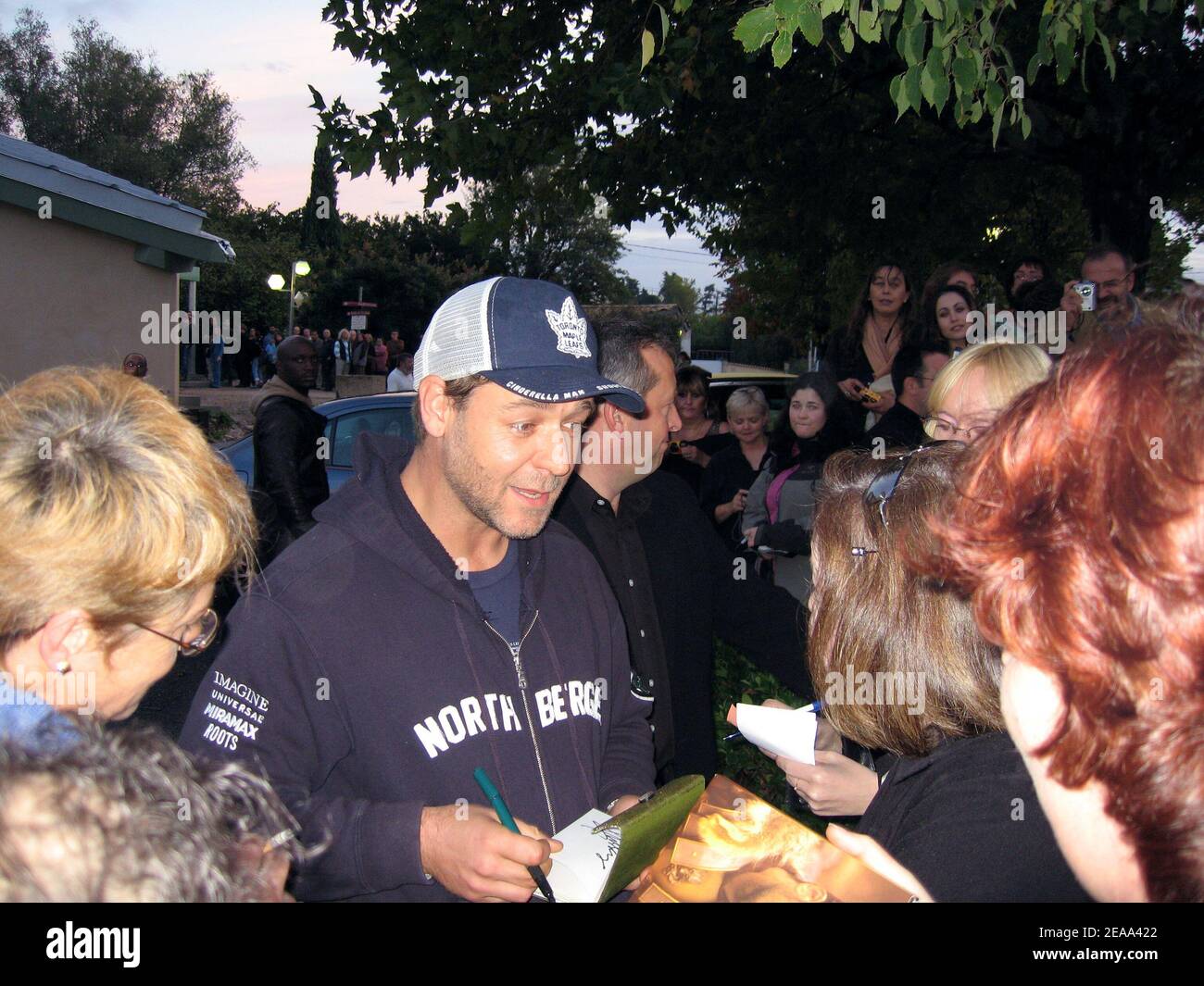 New Zealand born actor Russell Crowe performs with his band at 'L ...