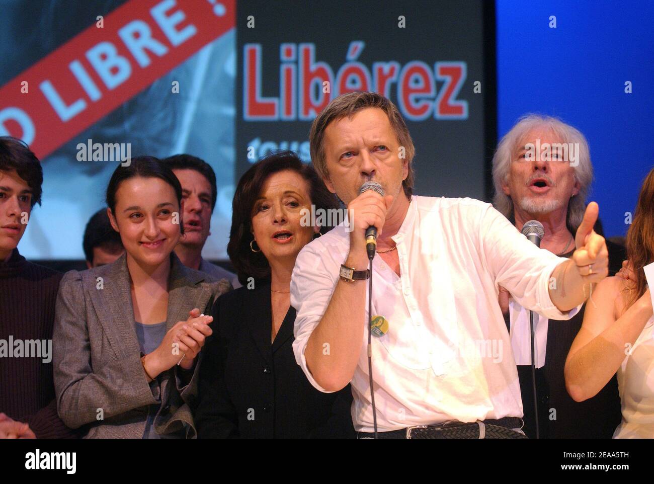 (L-R) Ingrid Betancourt's daughter Melanie Delloye, Ingrid Betancourt's ...