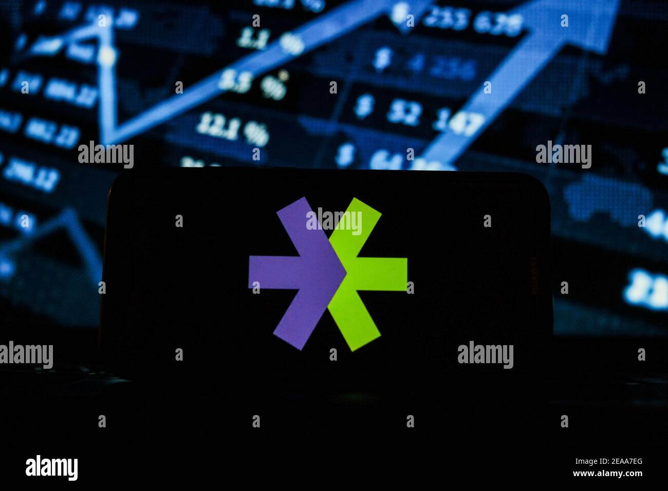 E graphic logo hi-res stock photography and images - Alamy