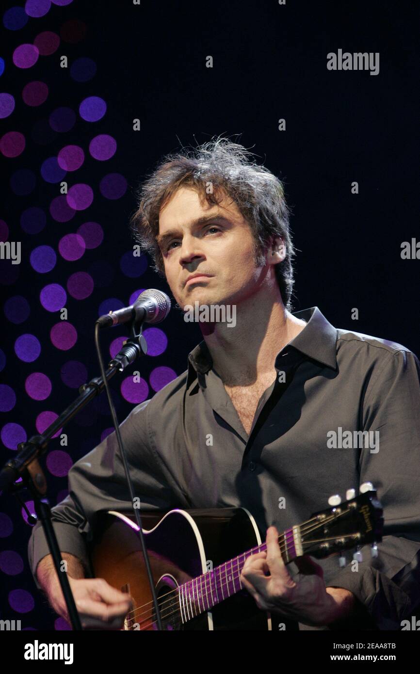Singer Franck Monnet performs live during the 'Prix Constantin ...