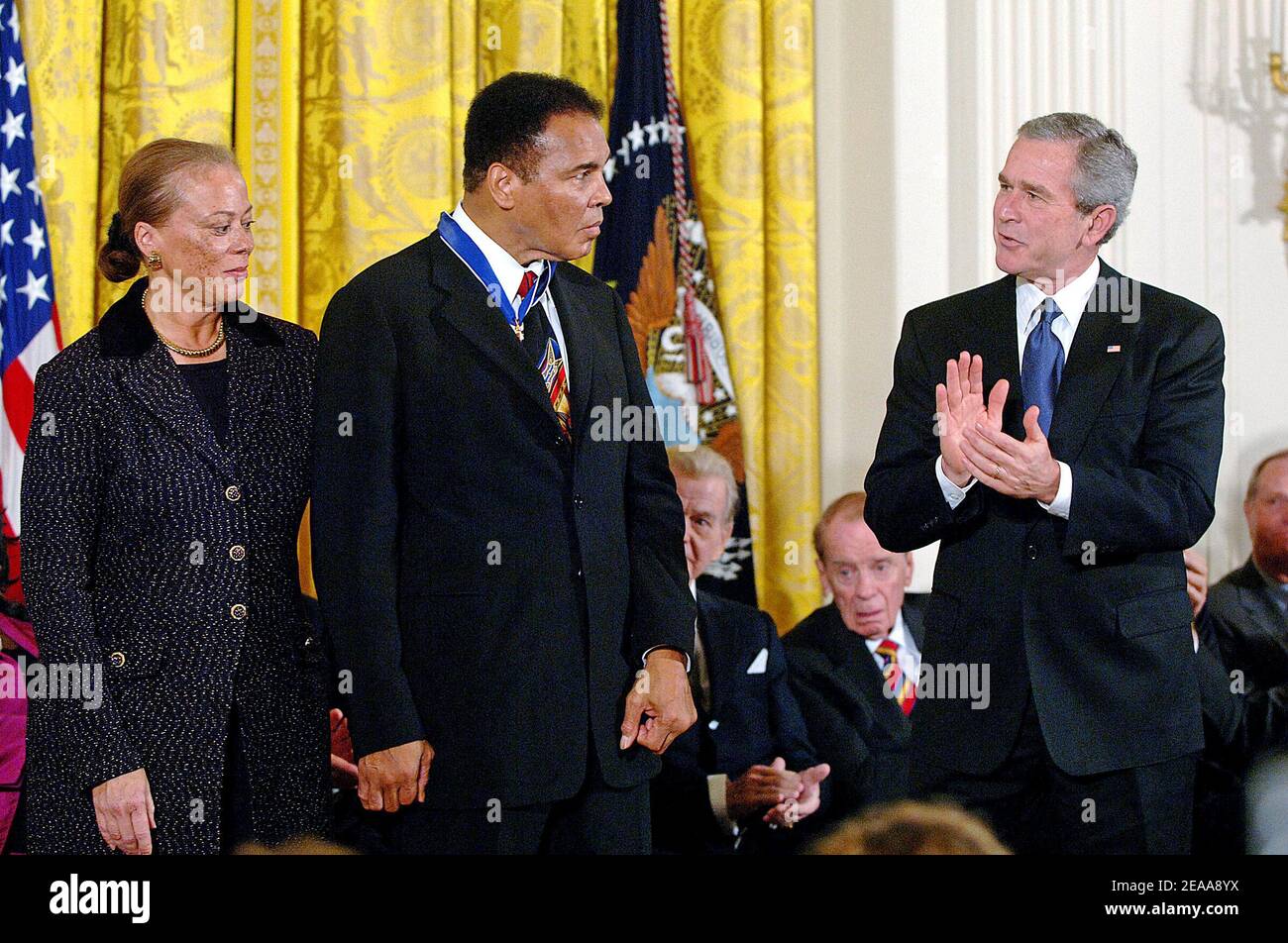 U.S President George W. Bush honors celebrities and personalities ...