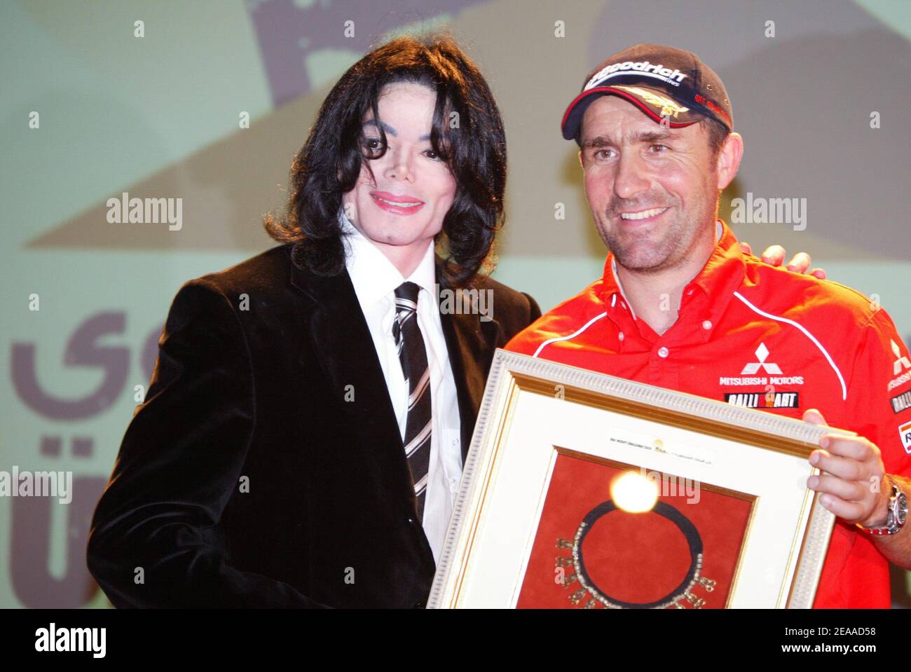 US Pop Star Michael Jackson welcomes the drivers of the UAE Desert ...