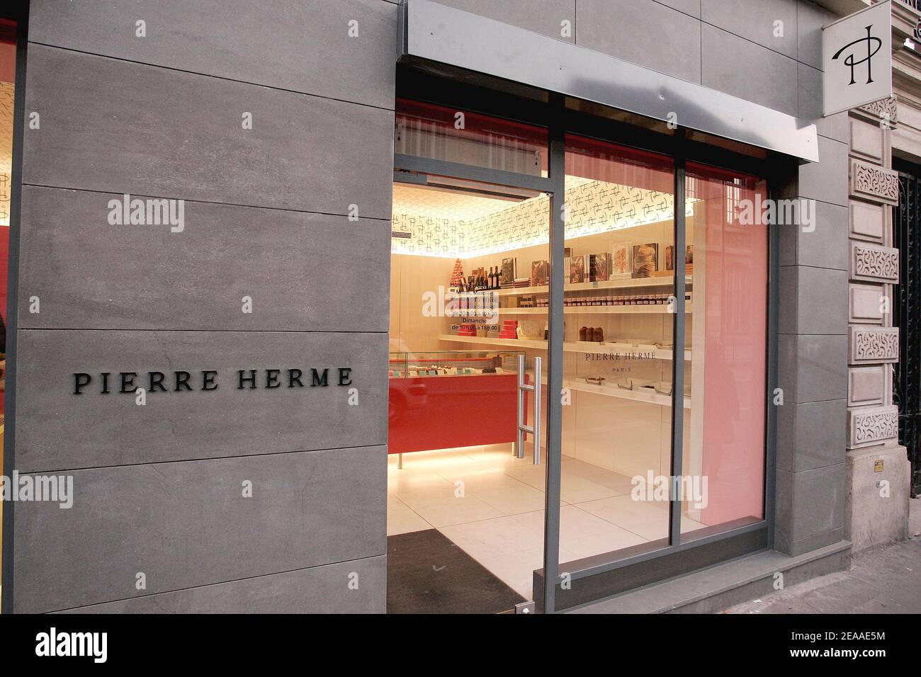 Pierre herme boutique hi-res stock photography and images - Alamy