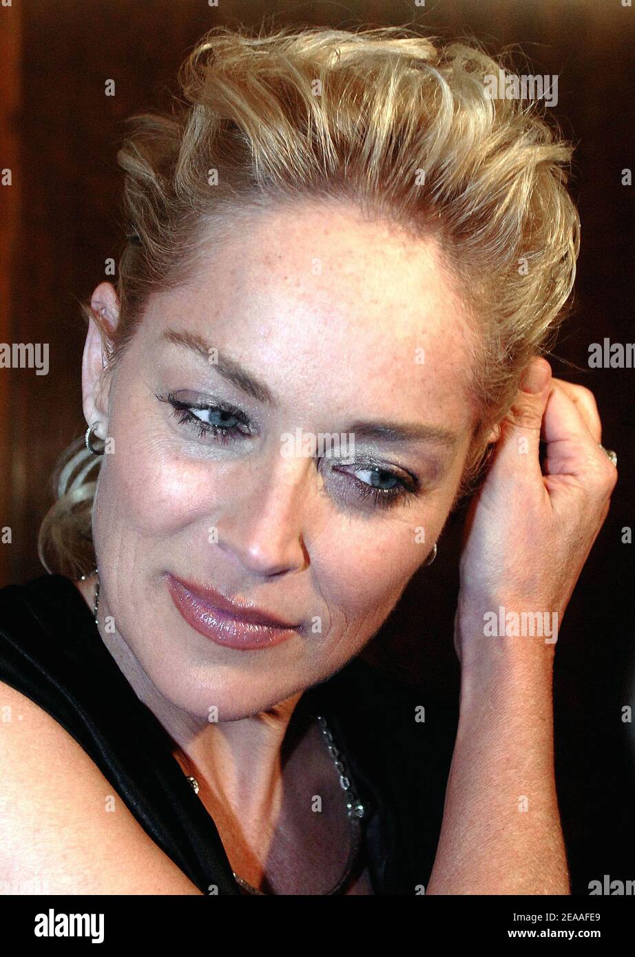 Sharon Kennedy Actress 60 Photos - Moonagedaydream.film