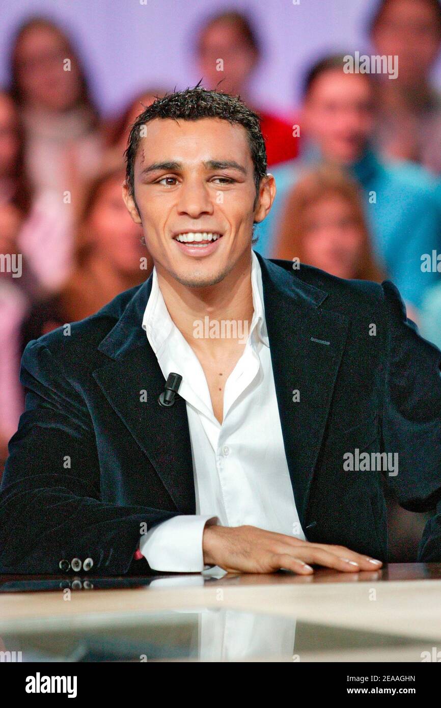 NO TABLOIDS. French boxer Brahim Asloum on the set of 'Le Grand Journal ...