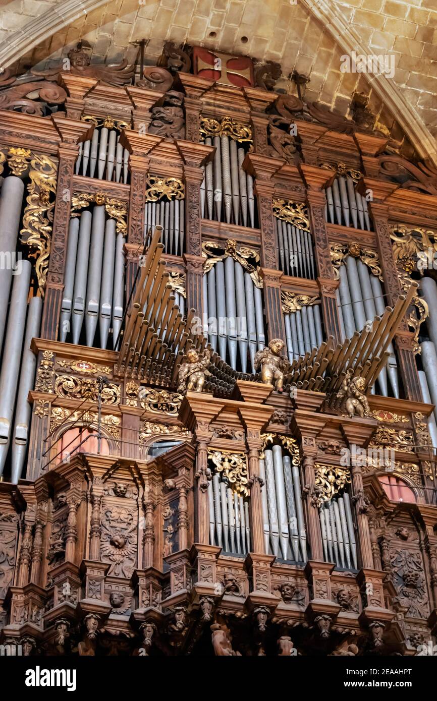 Famous organ (1539) of the Barcelona Cathedral, Barcelona, Spain Stock ...