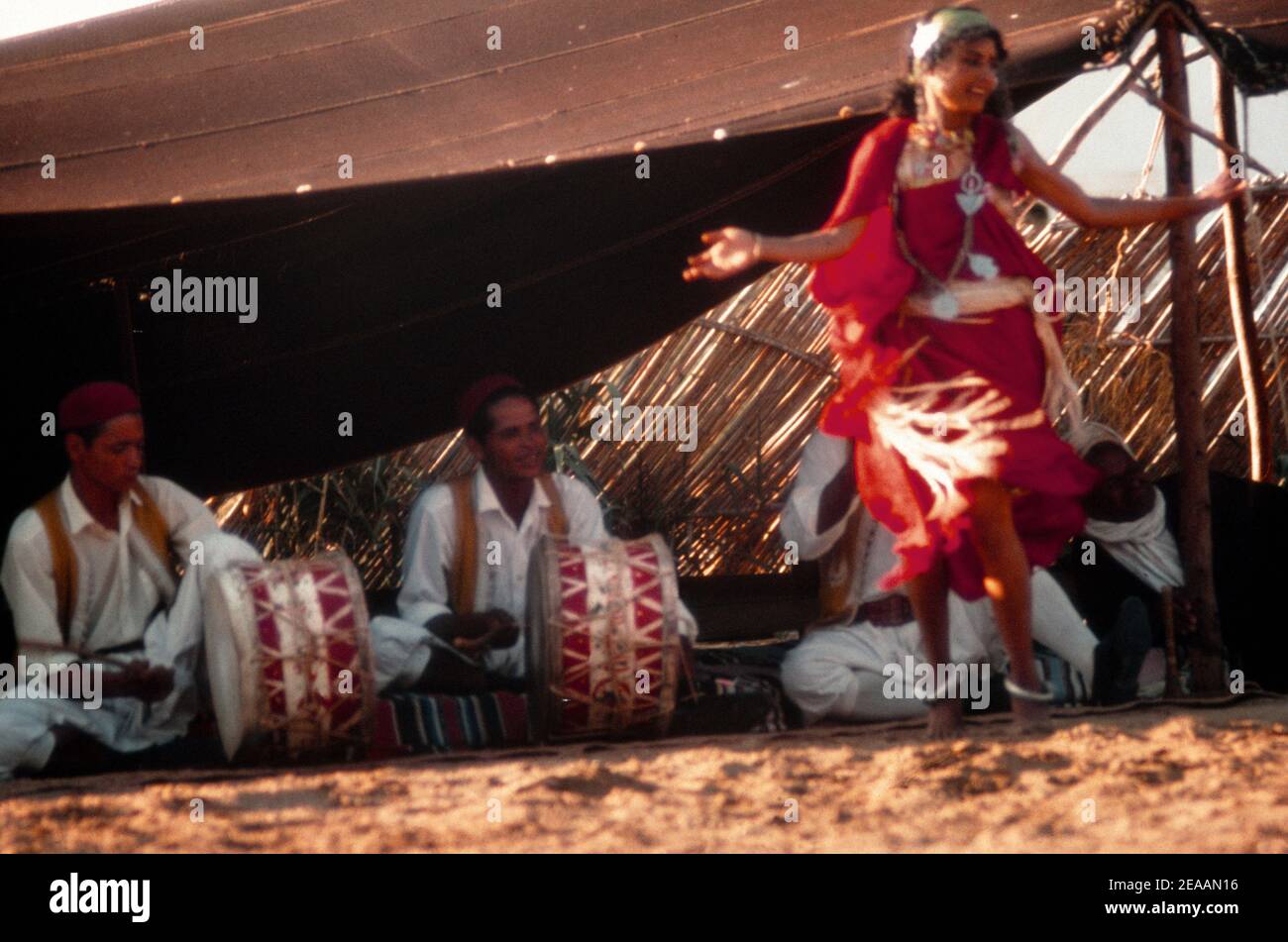 Algeria Berber Musicians and Dancer Stock Photo - Alamy