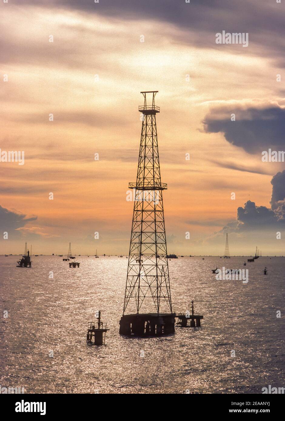 LAKE MARACAIBO, VENEZUELA, OCTOBER 1988 - Aerial of Lagoven oil company ...