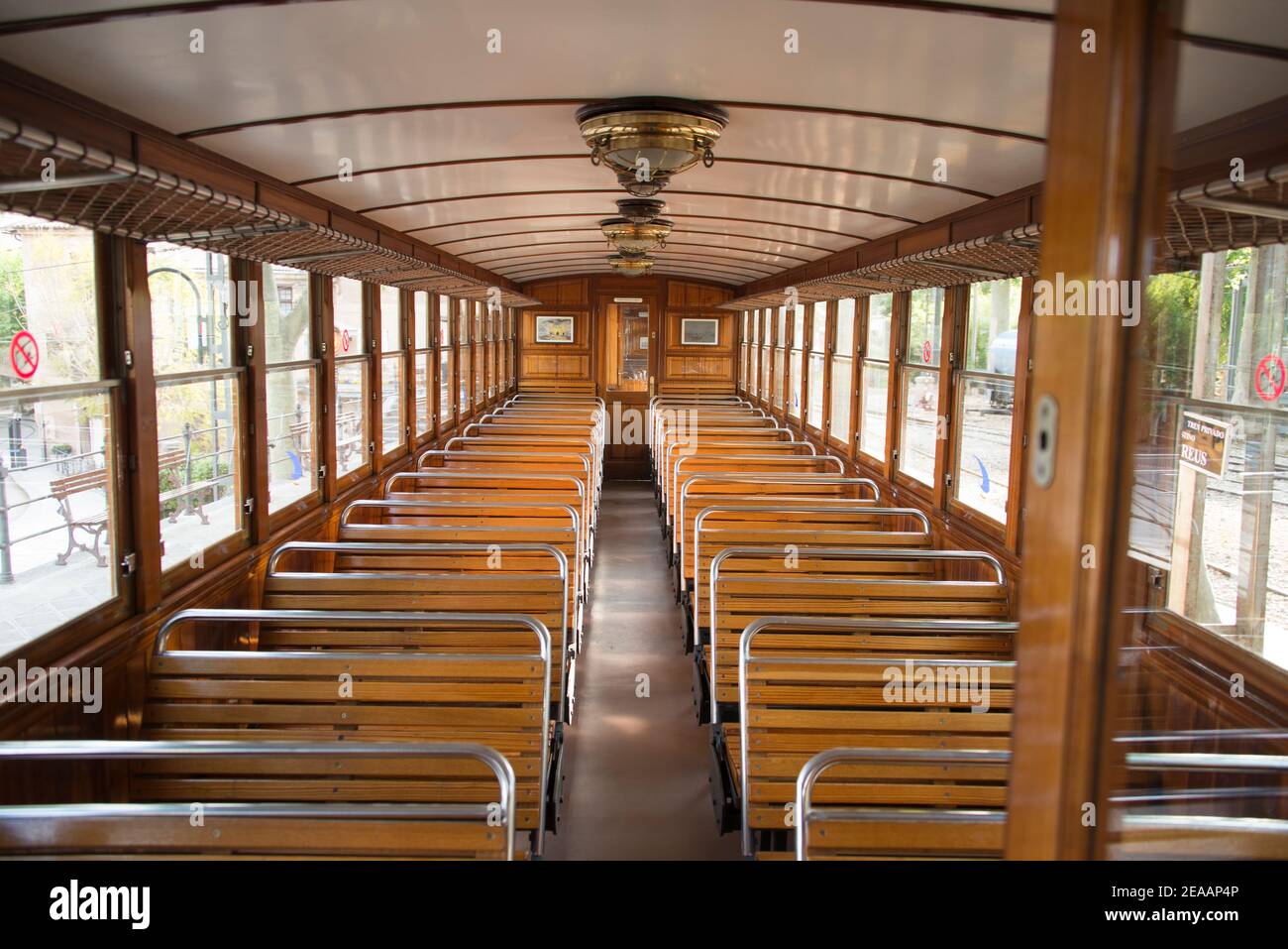 Empty train hi-res stock photography and images - Alamy