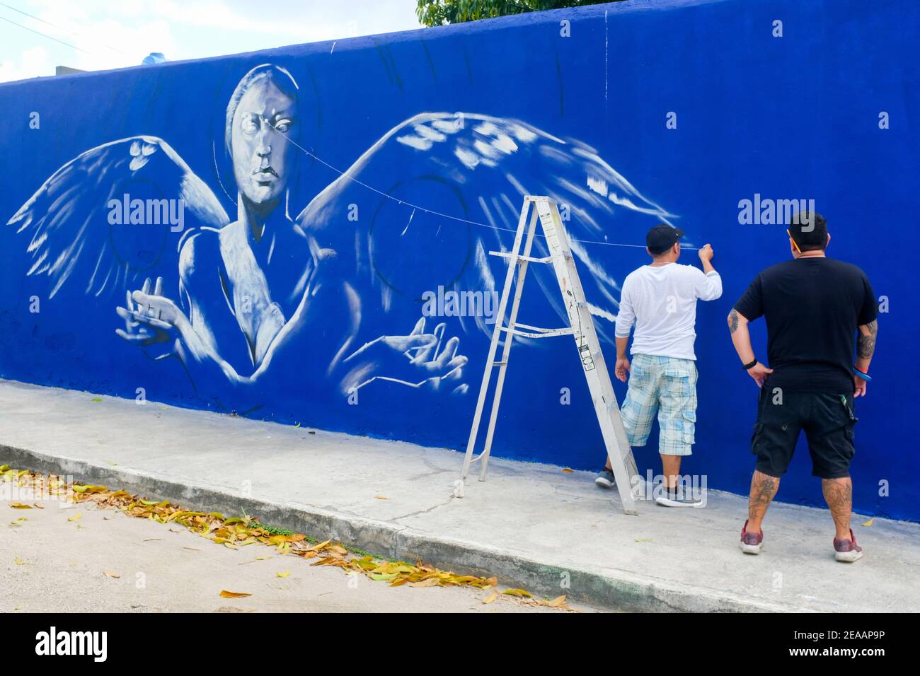 Mural artists Merida Mexico Stock Photo - Alamy