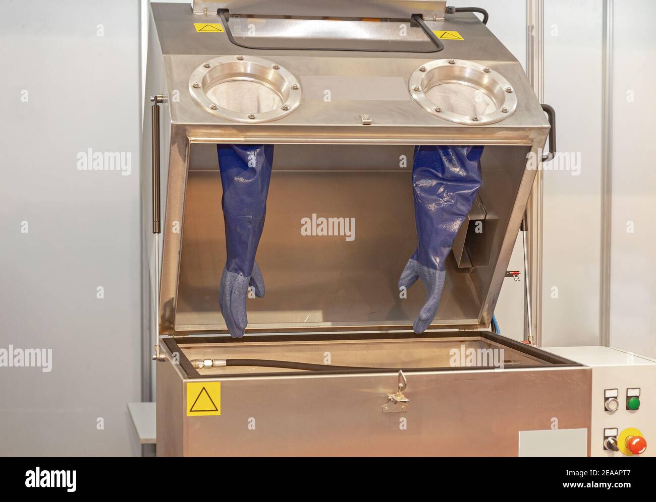 Open Chamber at Manual Parts Washer Garage Service Stock Photo - Alamy