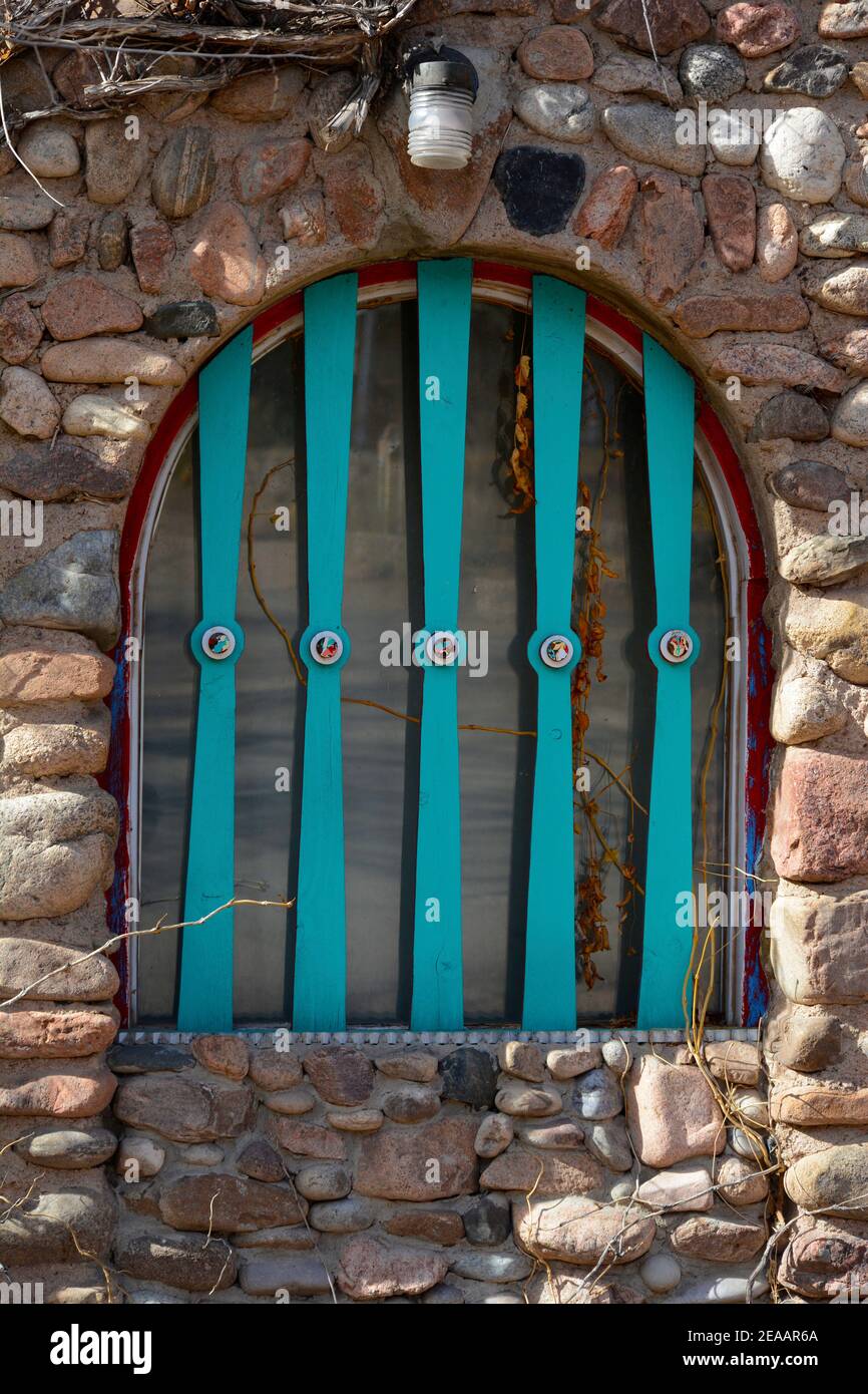 House made of rocks hi-res stock photography and images - Alamy
