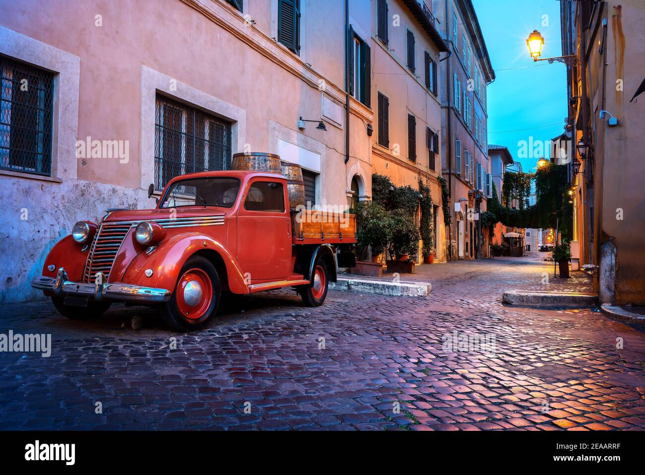 Street in ancient rome hi-res stock photography and images - Alamy