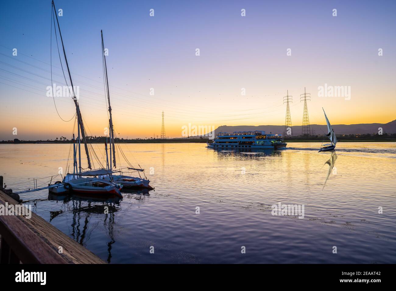 Egypt luxor river nile village hi-res stock photography and images - Alamy